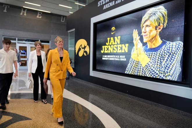 Heartbreaking News: Iowa Hawkeyes Women's Basketball Coach...