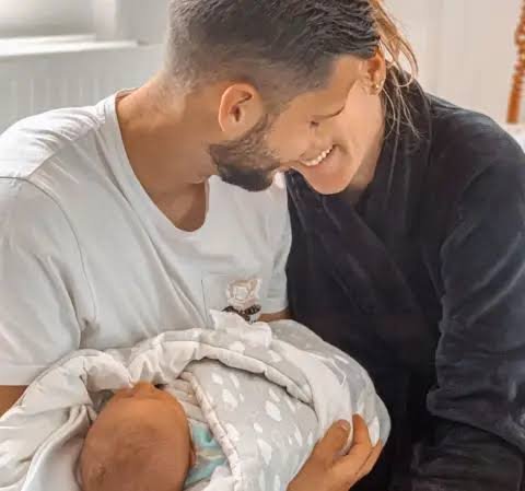 Gefeliciteerd: David Hancko en zijn vrouw Kristýna Plíšková verw